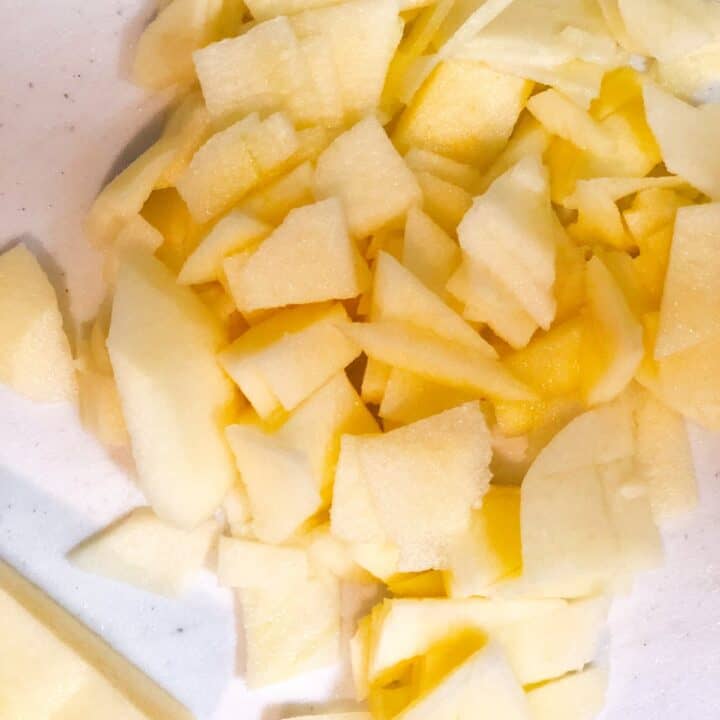 he BEST Old Fashioned Apple Cake Recipe