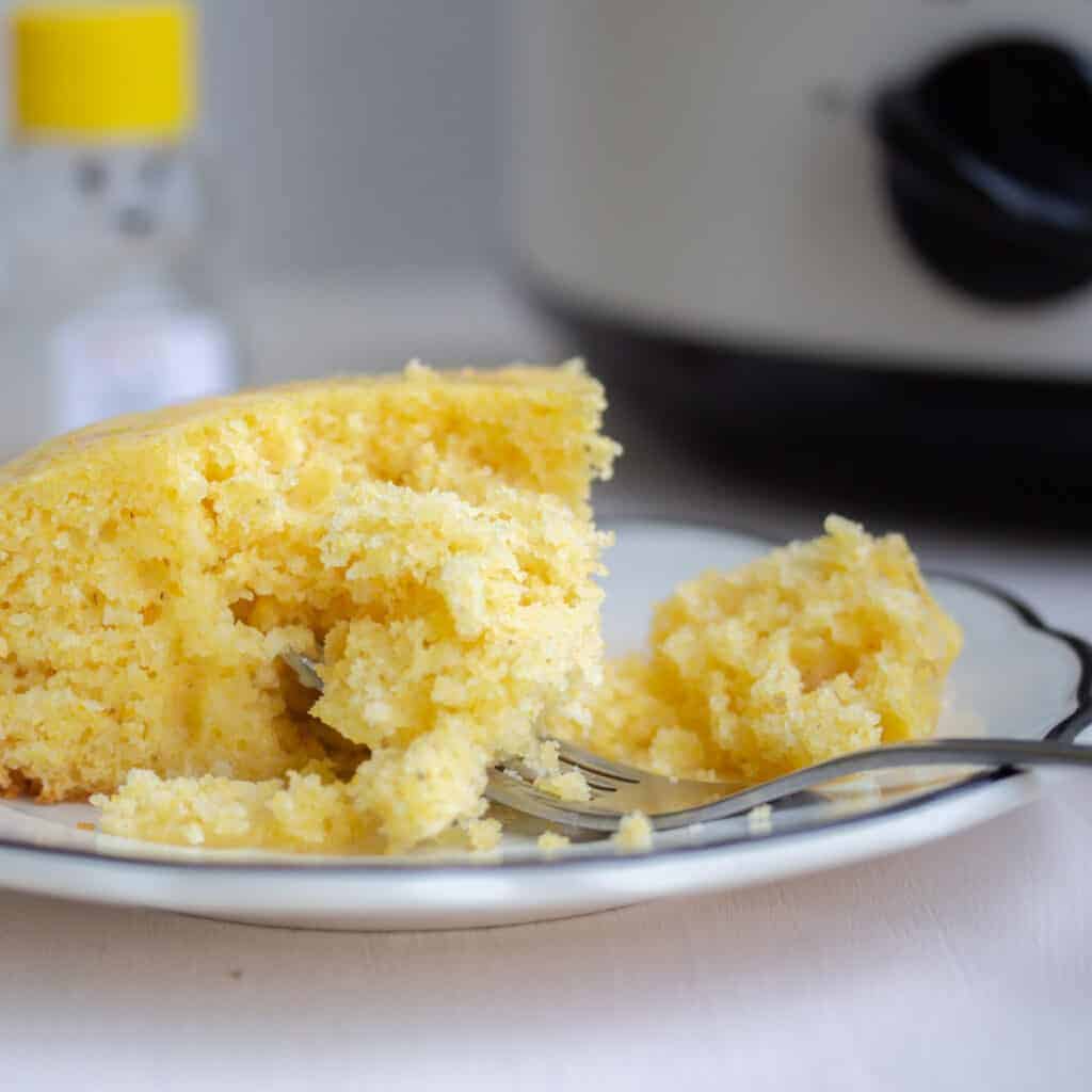 3-Quart Slow Cooker Cornbread Recipe Without Buttermilk
